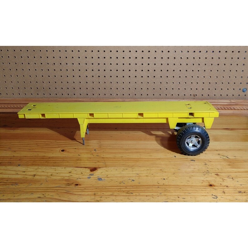 Vintage Johnny Express Deluxe Reading Corporation Yellow Flatbed ...