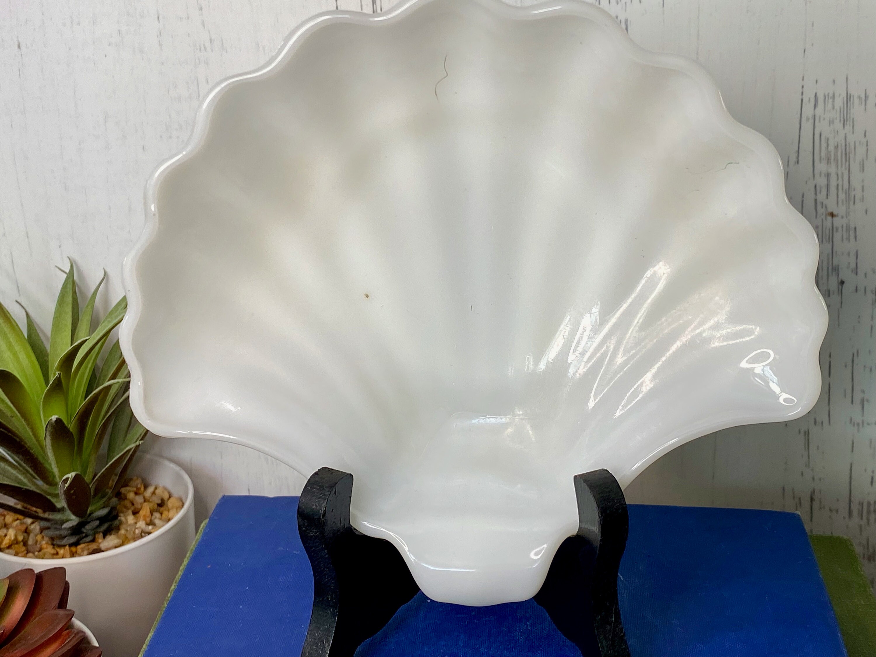 Vintage Anchor Hocking Milk Glass Shell Soap Dish Vintage | Etsy