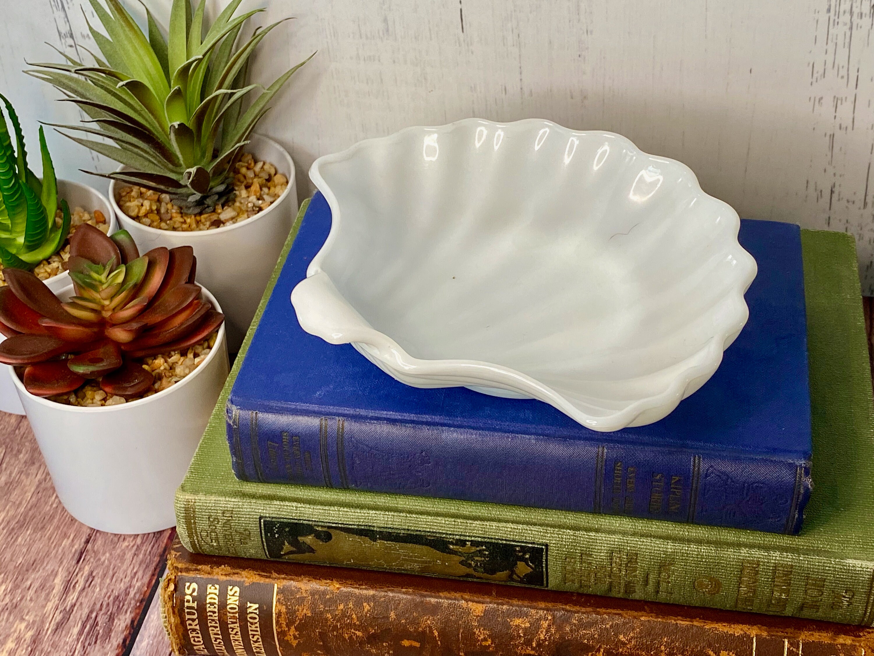 Vintage Anchor Hocking Milk Glass Shell Soap Dish Vintage | Etsy