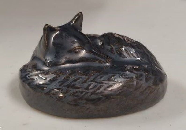 FOX Resting, Curled Fox Figure - Etsy