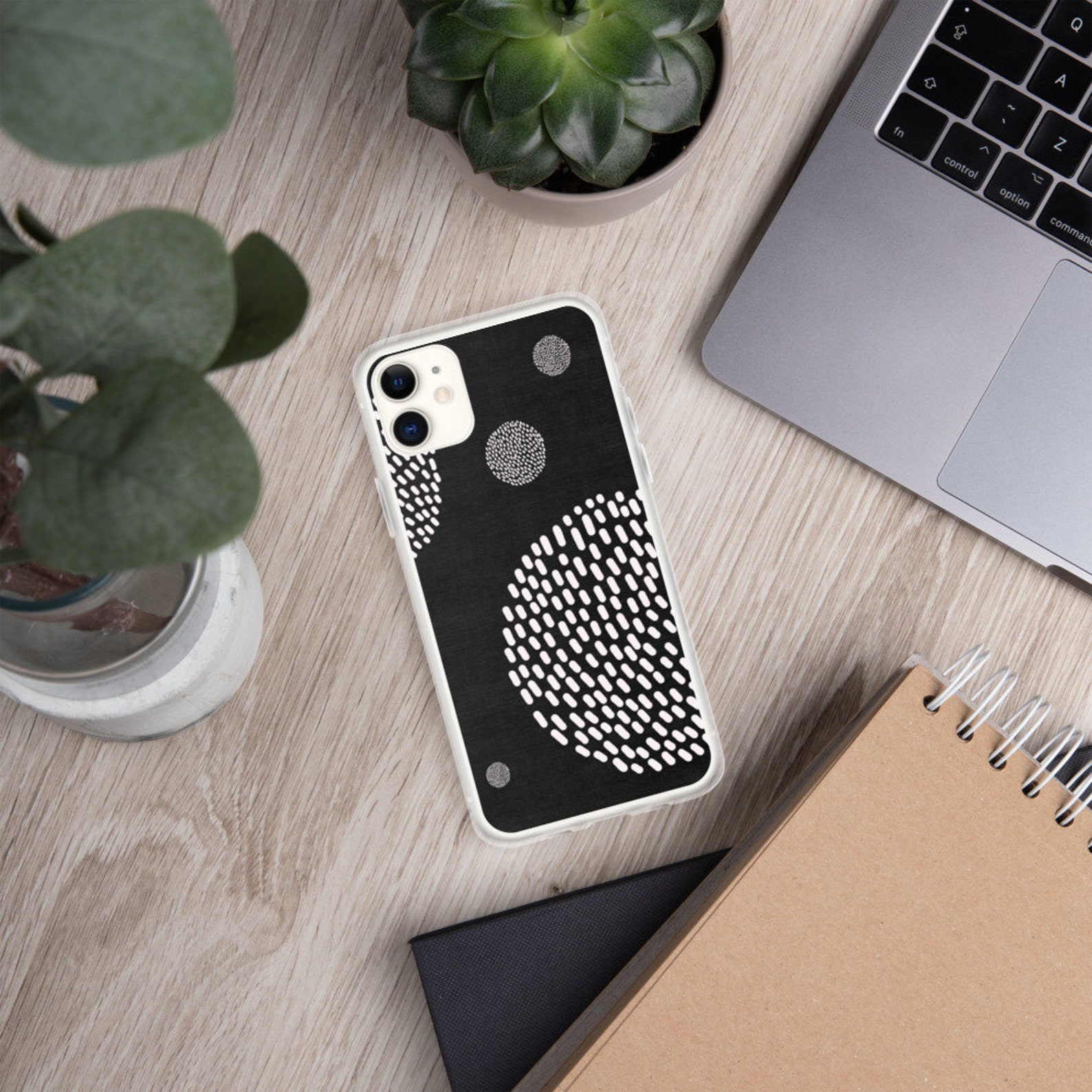 IPhone Case With Black & White, Circle Dotted Design iPhone 11, iPhone ...