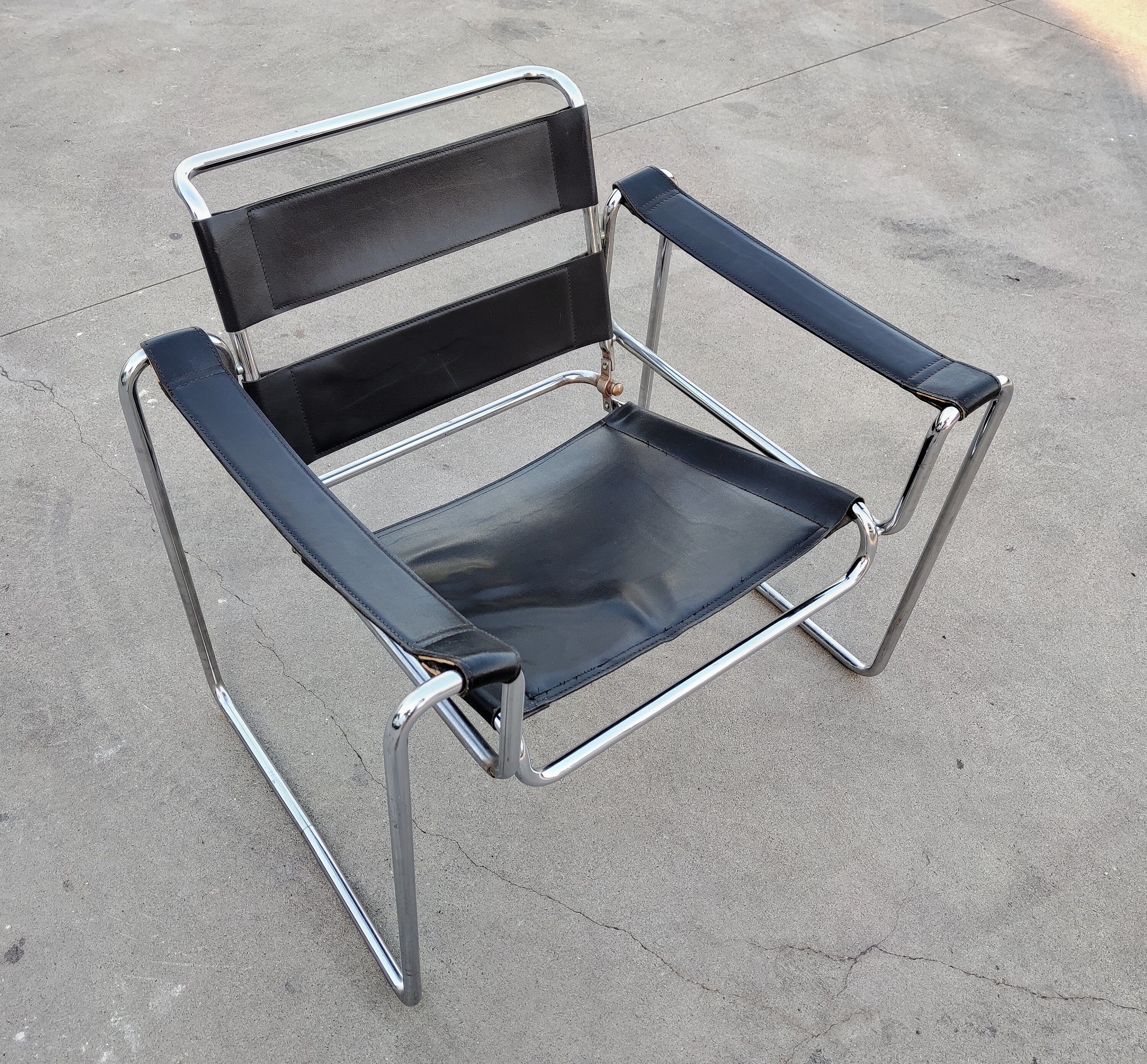 Pair of Wassily Style Tubular Leather Chairs // Bauhaus Easy - Etsy