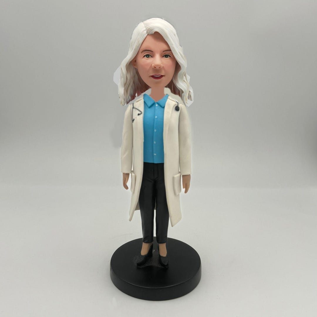Custom Bobblehead Female Doctor, Graduation Gifts for Female Doctors ...