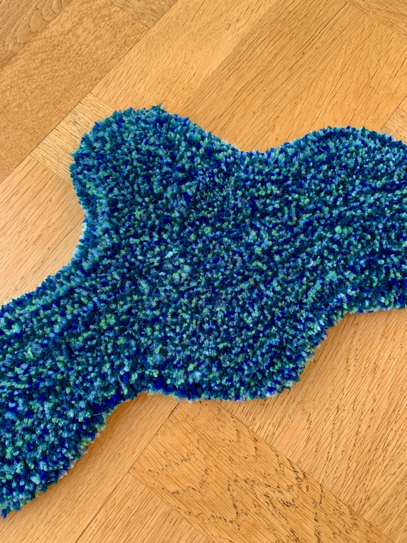 Small Blue Squiggle Wave Abstract Shape Handmade Tufted Rug - Etsy UK