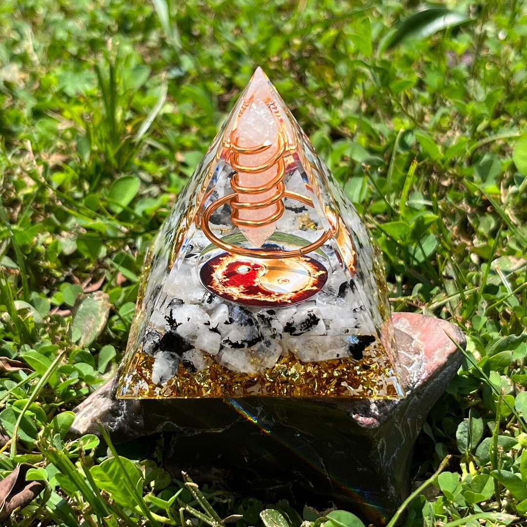 Colorful Crystal Column Pyramid Ornament,orgonite Energy Pyramid ...