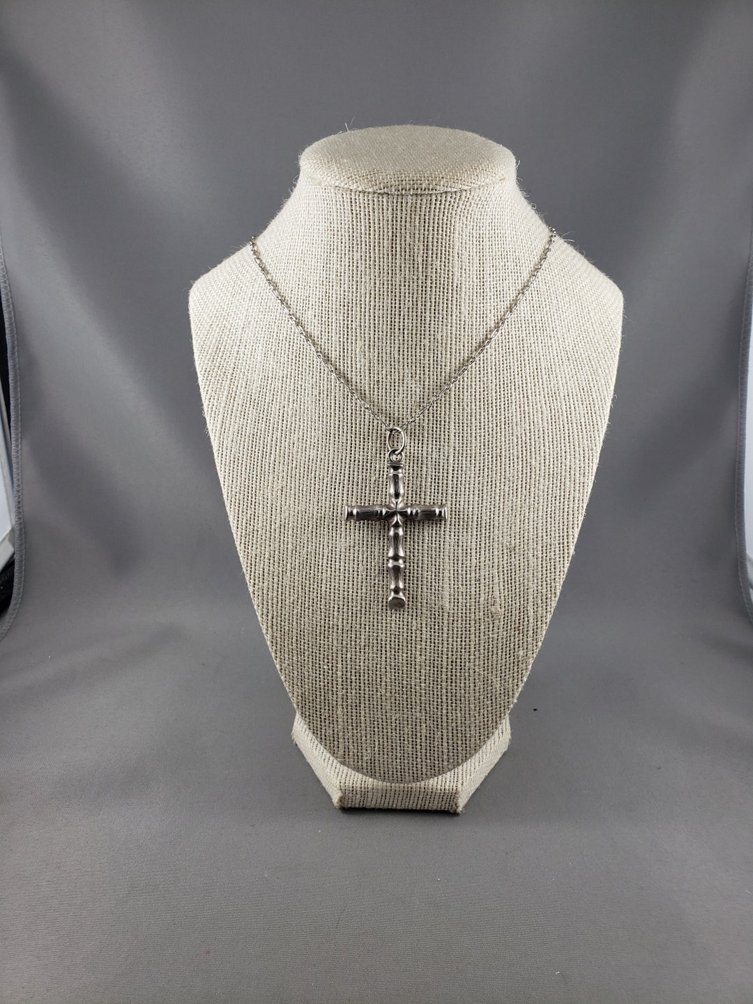 Vintage Sterling Silver Cross & Chain - Etsy Canada