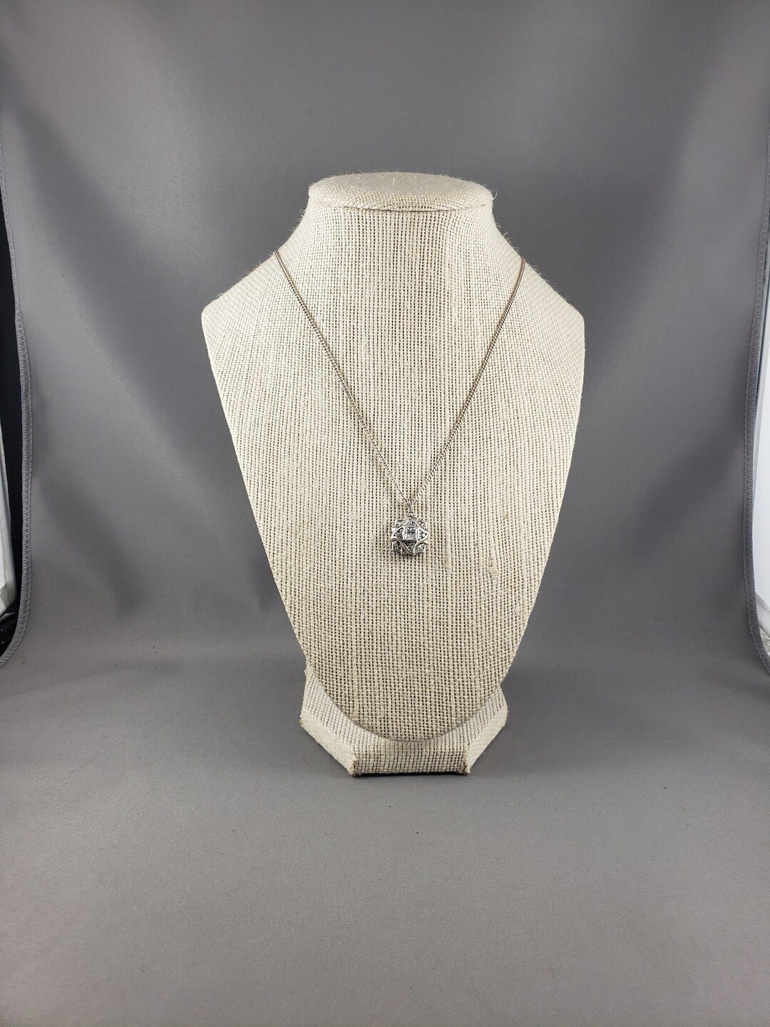 Vintage Sterling Silver Pendant & Chain - Etsy