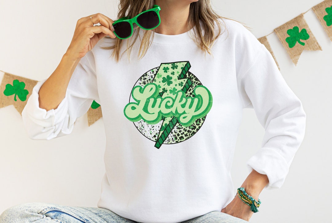 Retro Feeling Lucky Shirt, Lucky Tshirt, Irish T Shirt, Shamrocks T ...