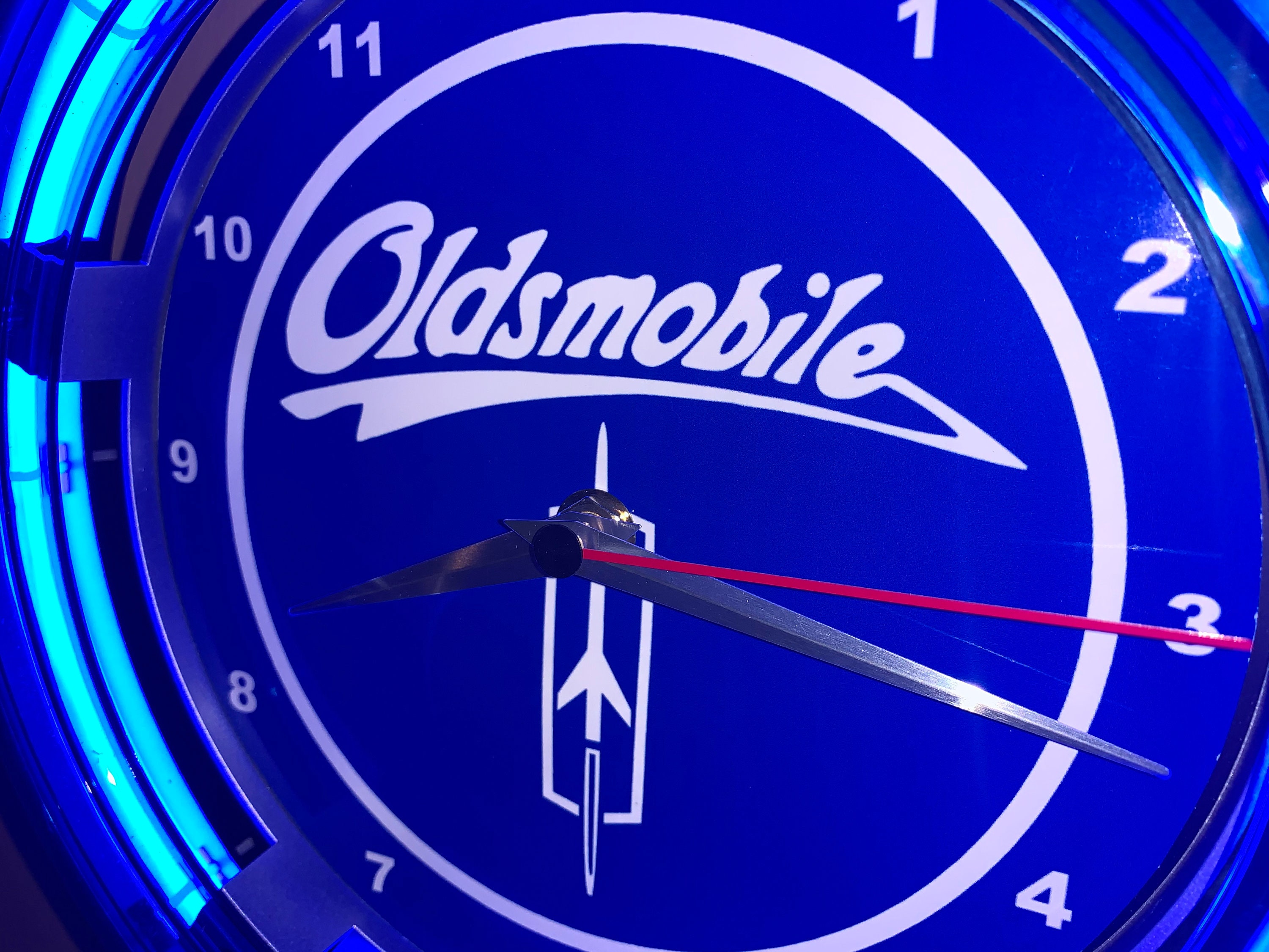 Oldsmobile Script Logo Motors Auto Mechanic Garage Bar Advertising Man ...