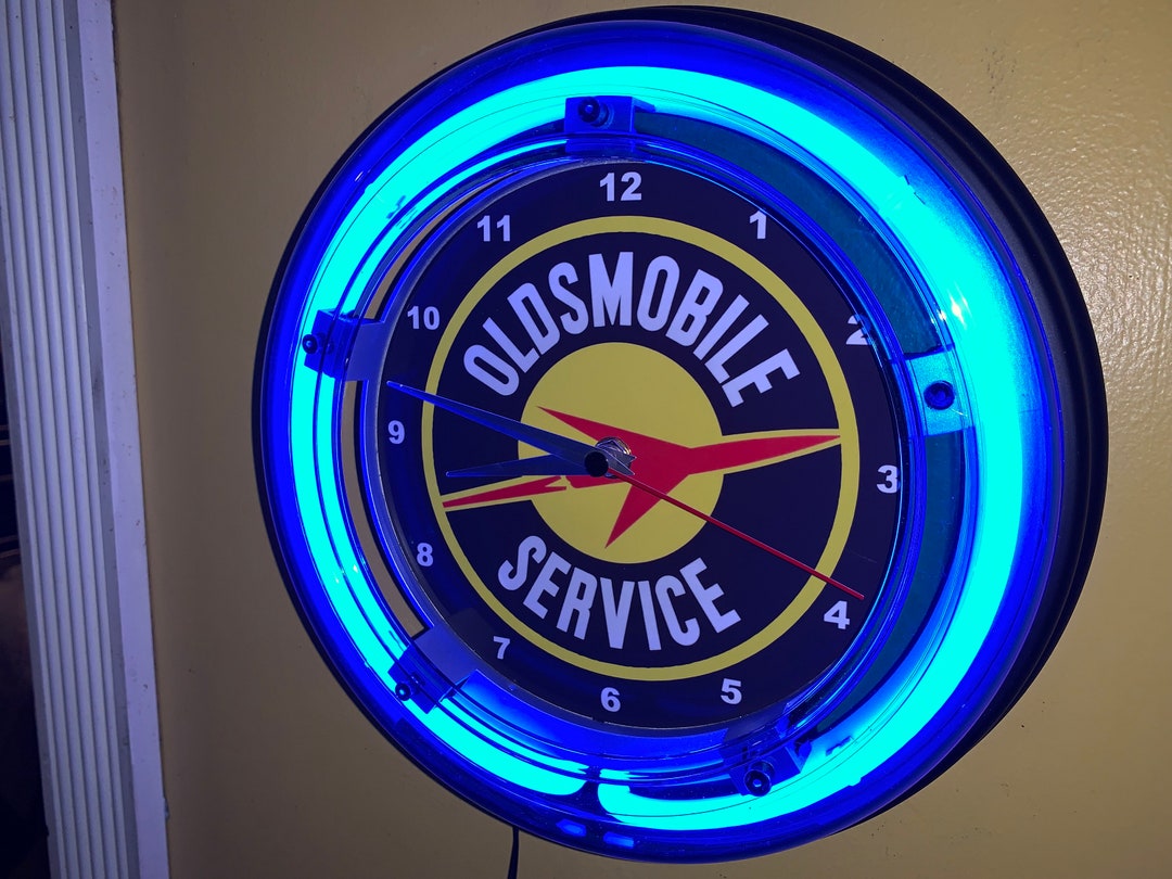 Oldsmobile Service Dealership Motors Auto Mechanic Garage Bar ...