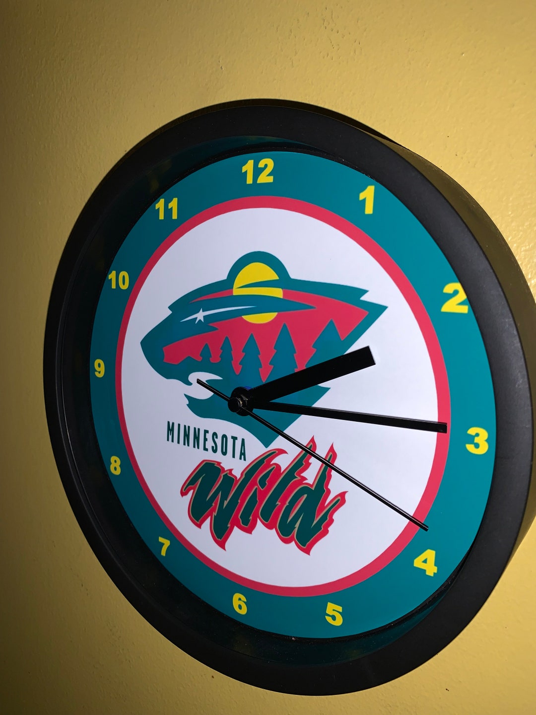 Minnesota Wild Hockey Bar Man Cave Wall Clock Sign - Etsy