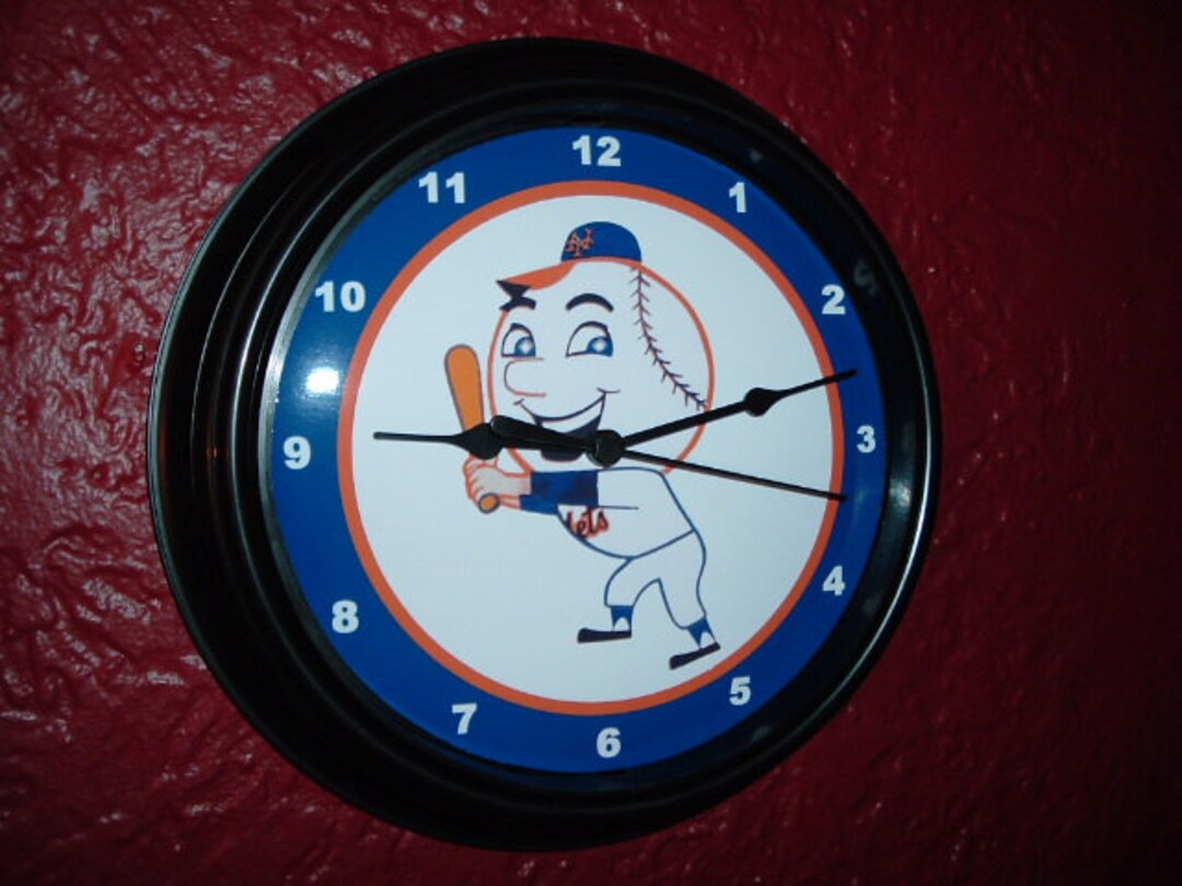 New York Mets Mr. Met Throwback Baseball Bar Man Cave Wall Clock Sign ...