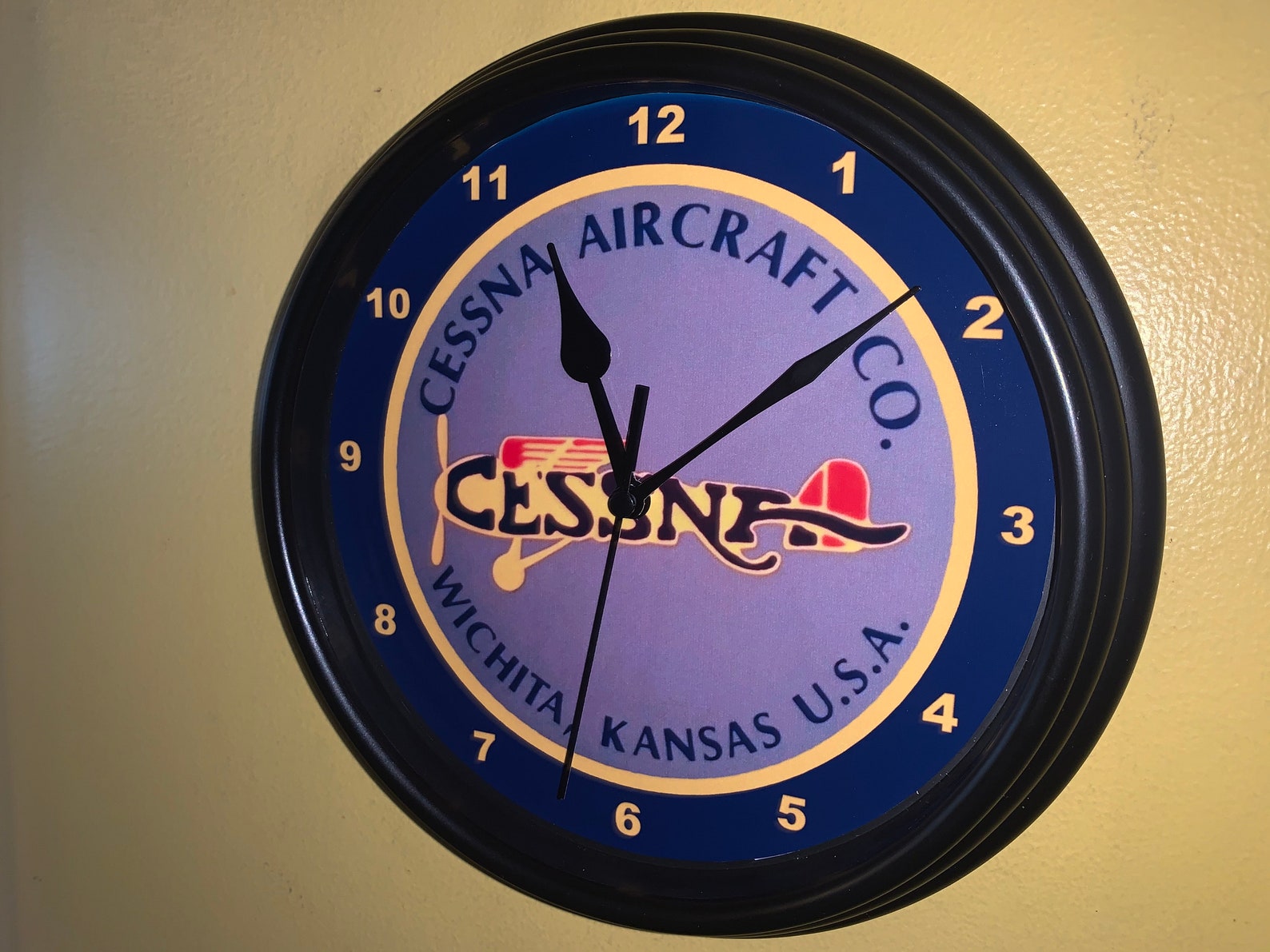Cessna Oldlogo Aircraft Pilot Airplane Hangar Garage Bar Advertising ...