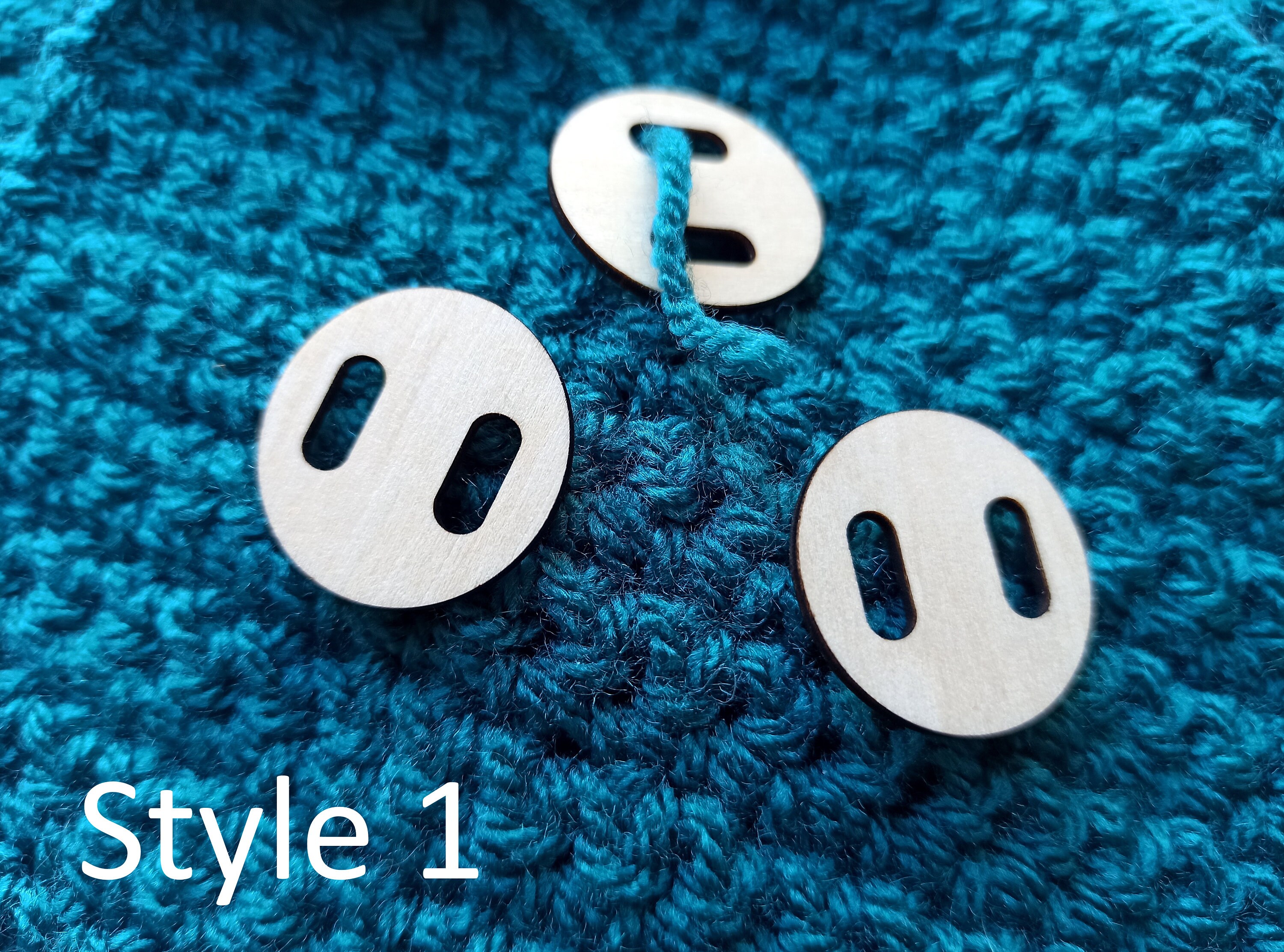 25mm Wooden Pom Pom Keepers, Button, Holders Engraved Pompom Saver ...