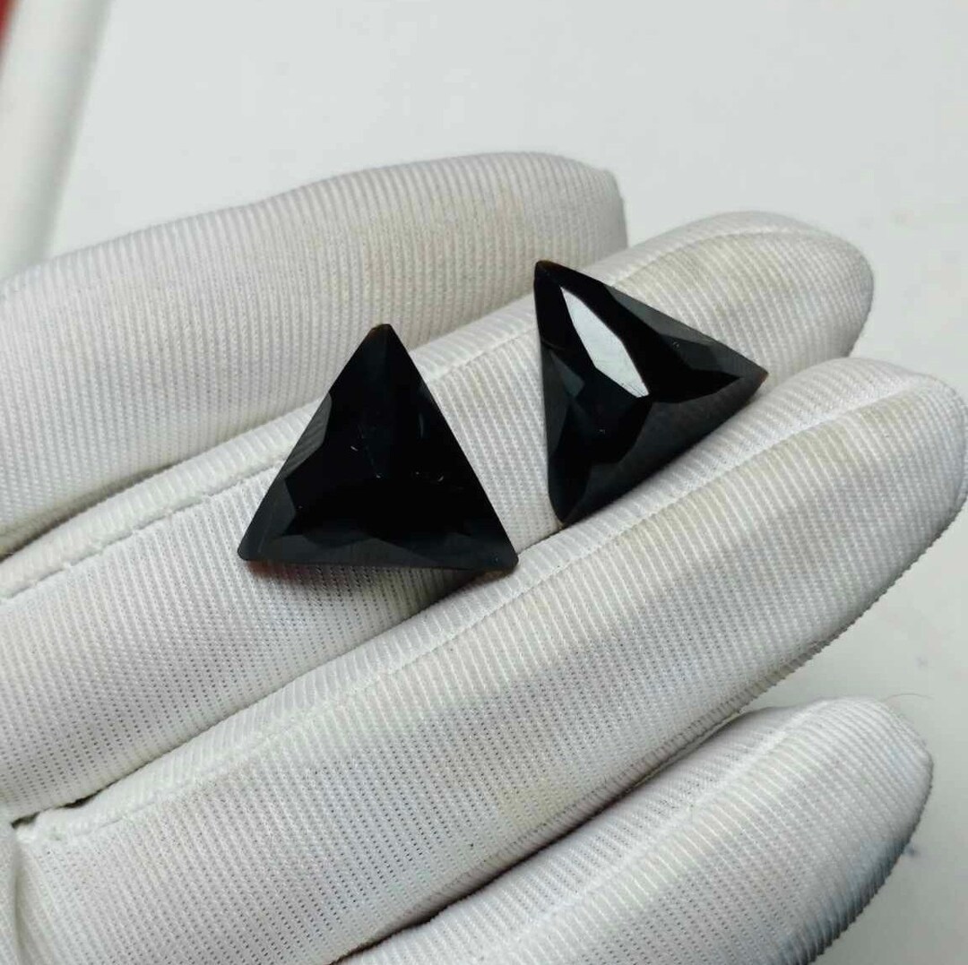 Black Onyx Triangle Pyramid Pair, Beautiful Black Onyx Triangle Pyramid ...