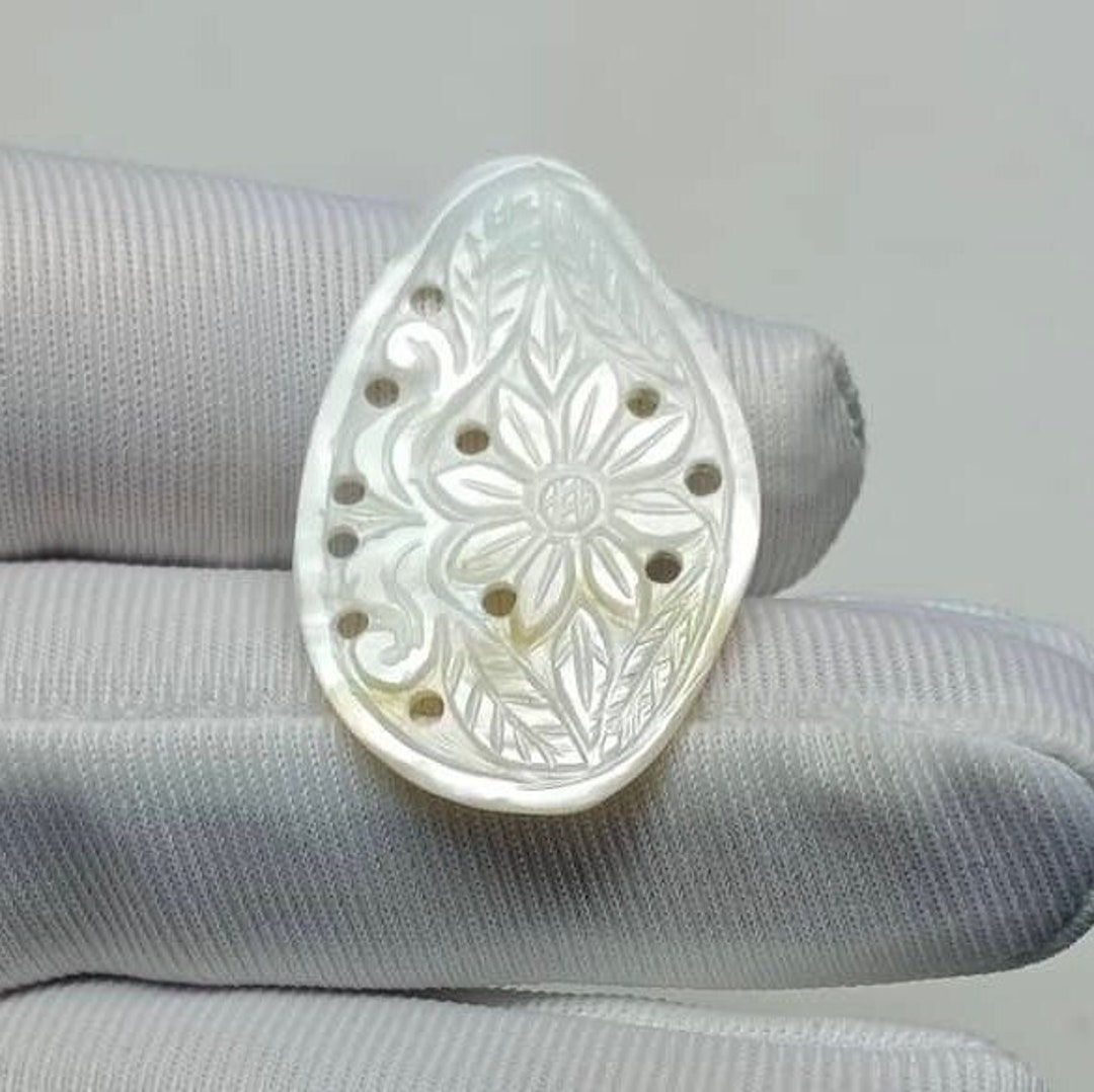 Amazing Sea Shell Carving, Natural Sea Shell Carving Stone for Making ...