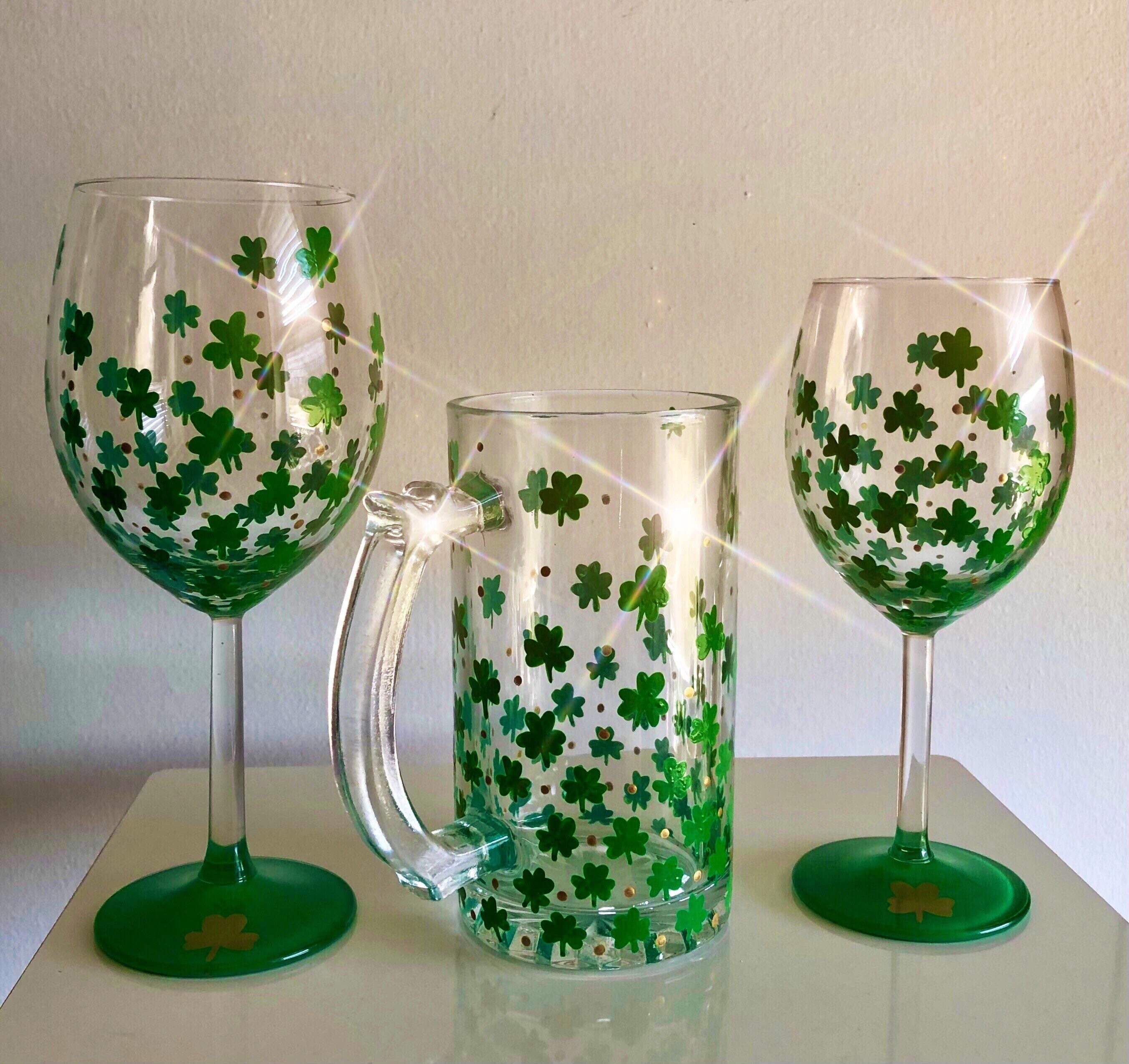 Hand Painted Shamrock Wine Glass: St Patrick's Day Gift - Etsy