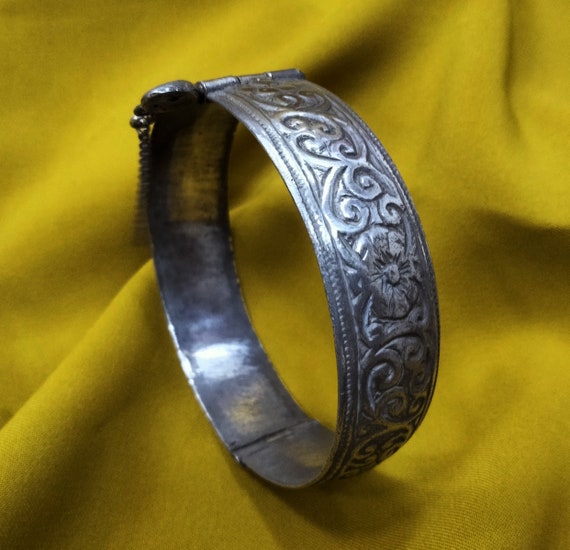 Morocco - Ancient Berber hinged bracelet, handmade, B… - Gem