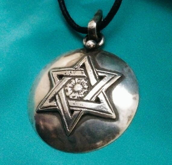 Star of David - vintage Jewish amulet, old Star of Da… - Gem