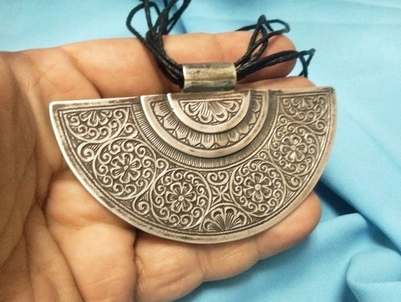 Morocco - Old Berber Pendant in Sterling Silver / Eth… - Gem