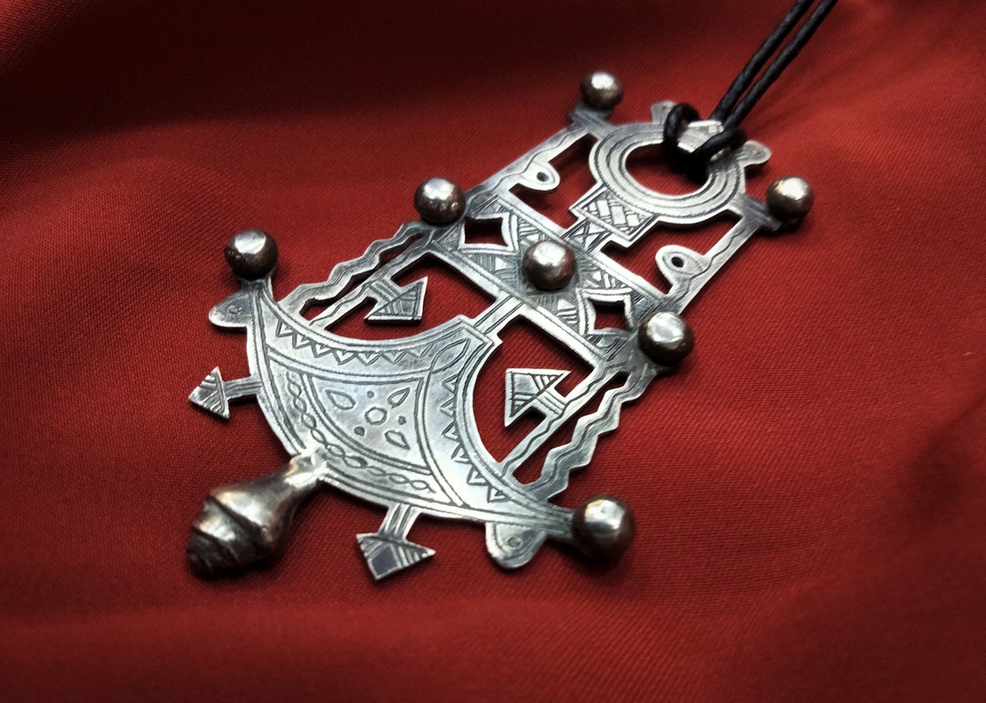 Mali - Bella Cross, African Jewelry, Tuareg, Niger Jewelry, Niger ...