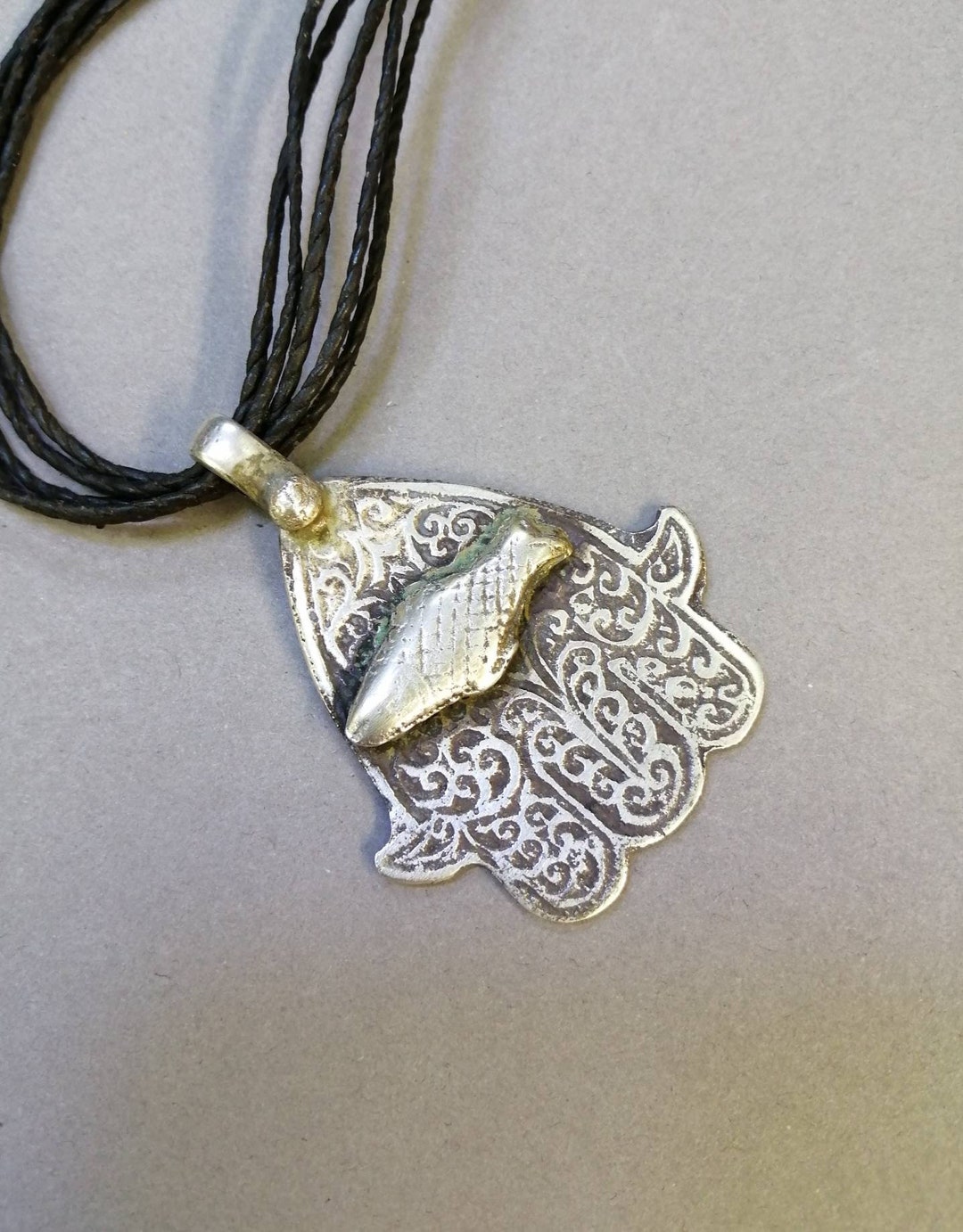 Hamsa in Antique Silver With Fish Judaica, Khamsa in Moroccan Silver ...