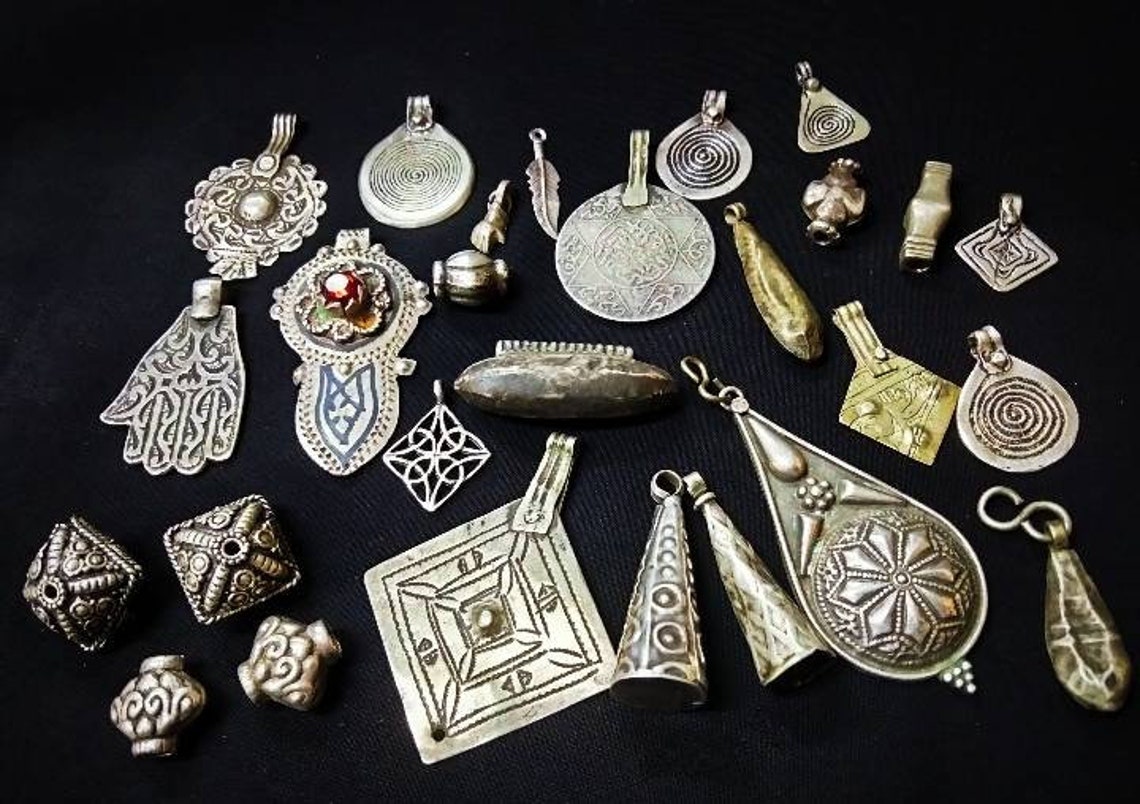 Berber Necklace a Set of 27 Ancient Berber Pendant Silver - Etsy