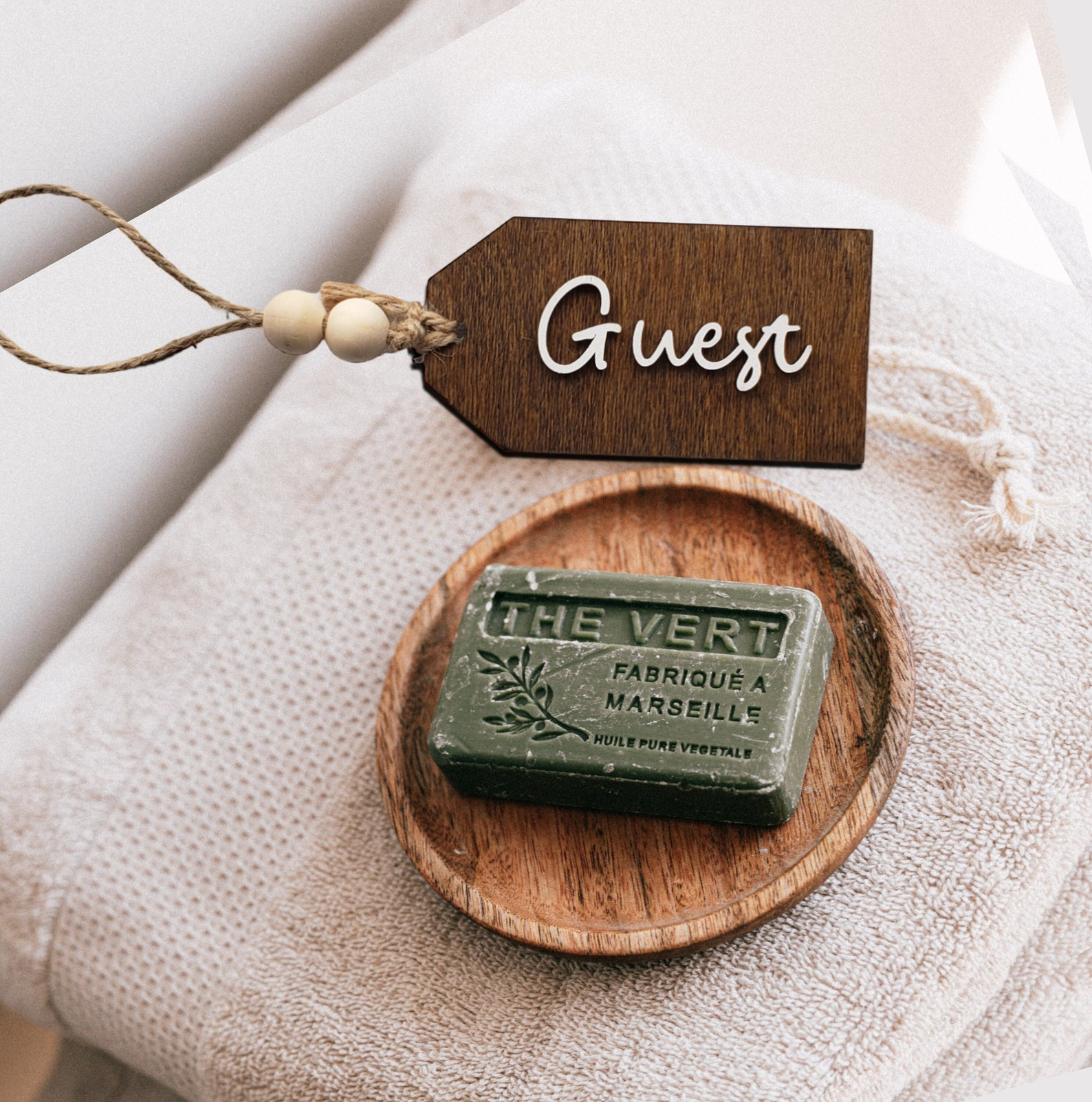 3D Wooden Guest Tag: Hand Painted Bathroom Basket Decor - Etsy