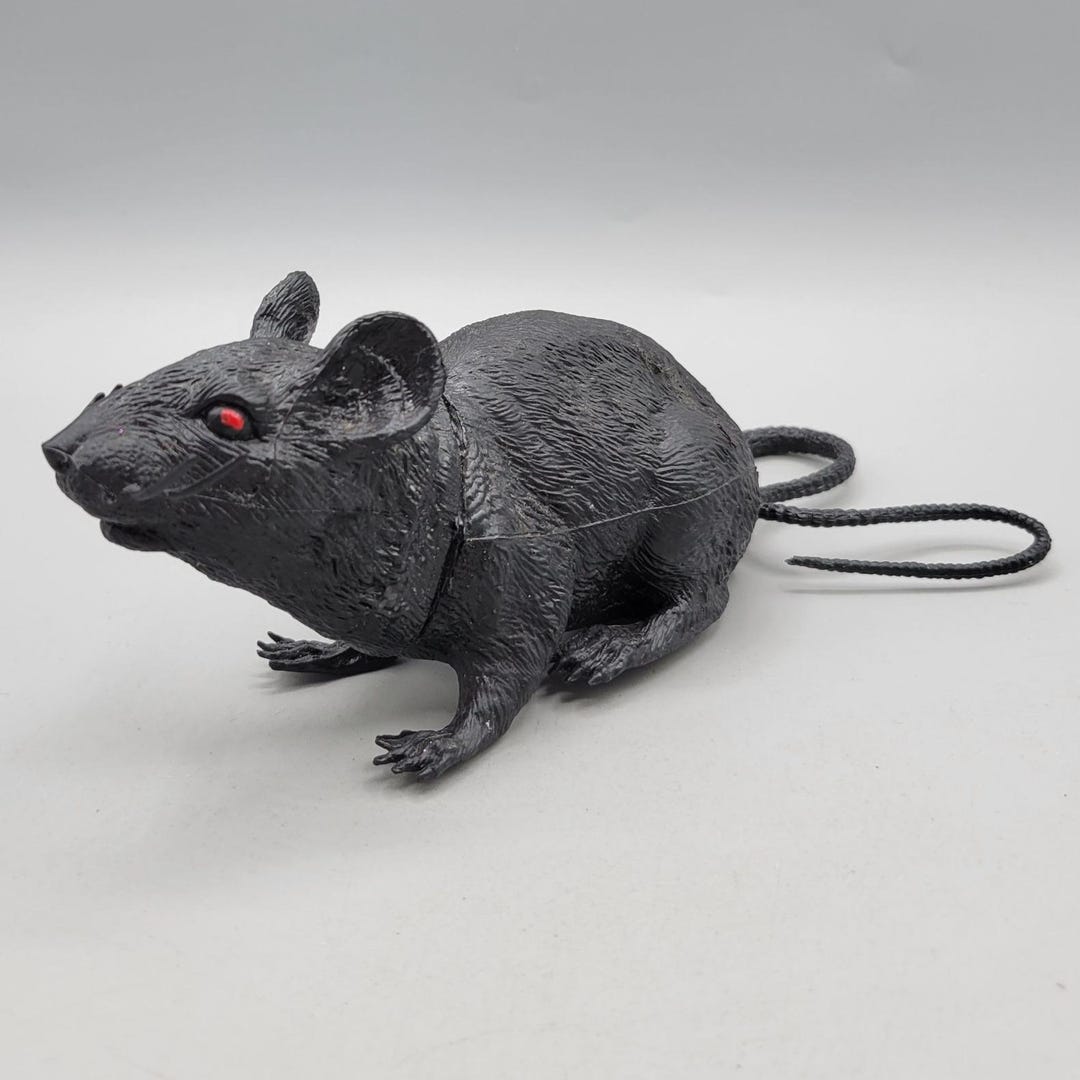 Black Plastic Rat Red Eyes Halloween Decoration Long Creepy Tail ...