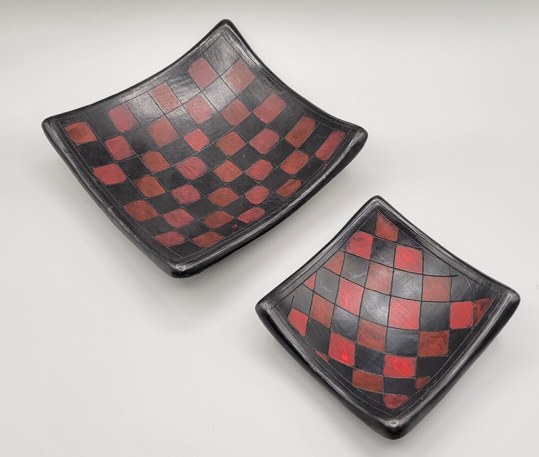 Art Pottery Checkerboard Pattern Bowls Red Black Matte Finish Set of ...