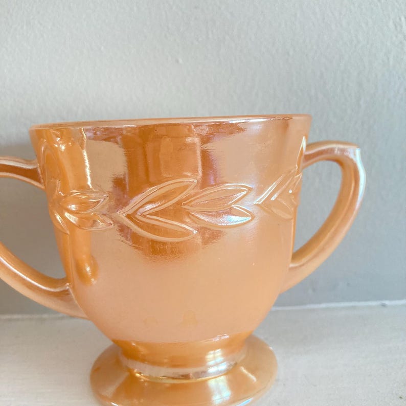 Vintage 1950s FIRE KING Peach Laurel Leaf Lustre Creamer & Sugar Bowl ...