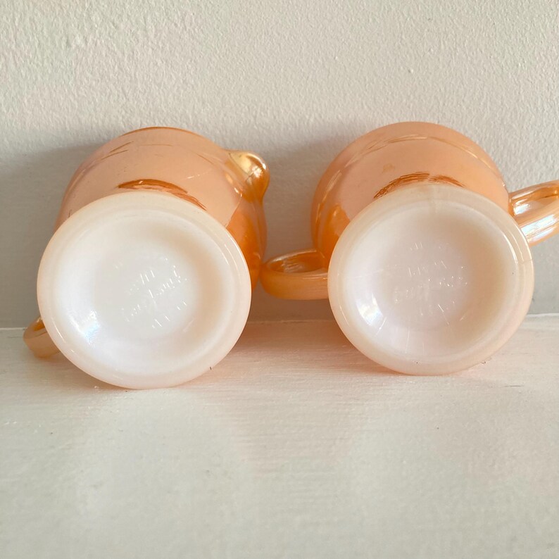 Vintage 1950s FIRE KING Peach Laurel Leaf Lustre Creamer & Sugar Bowl ...