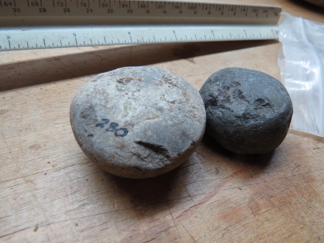 Plains Indian AMERICAN INDIAN Discoidal Stone Artifact Small Game ...