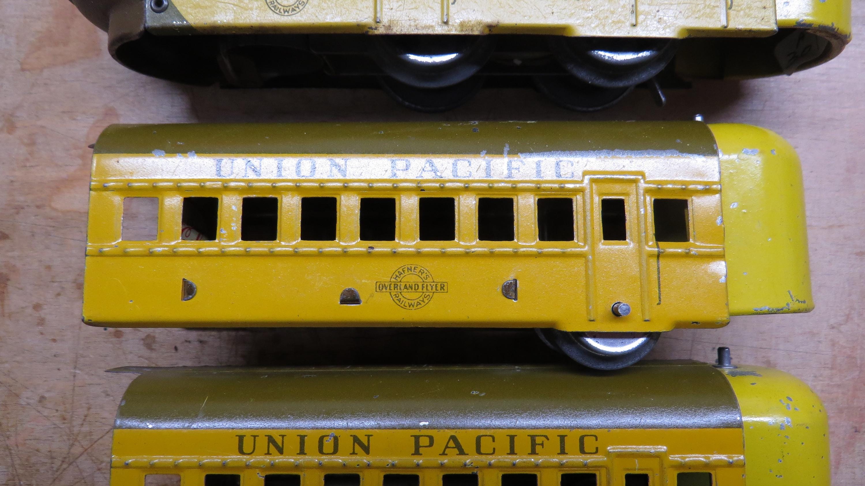 HAFNER Train M-10000 Union Pacific Overland Flyer Set , VERY NICE 1932 ...