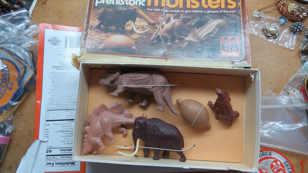 Invicta Dinosaur Selection Box 'set Stego/triceratops/glyptodon/mammoth ...