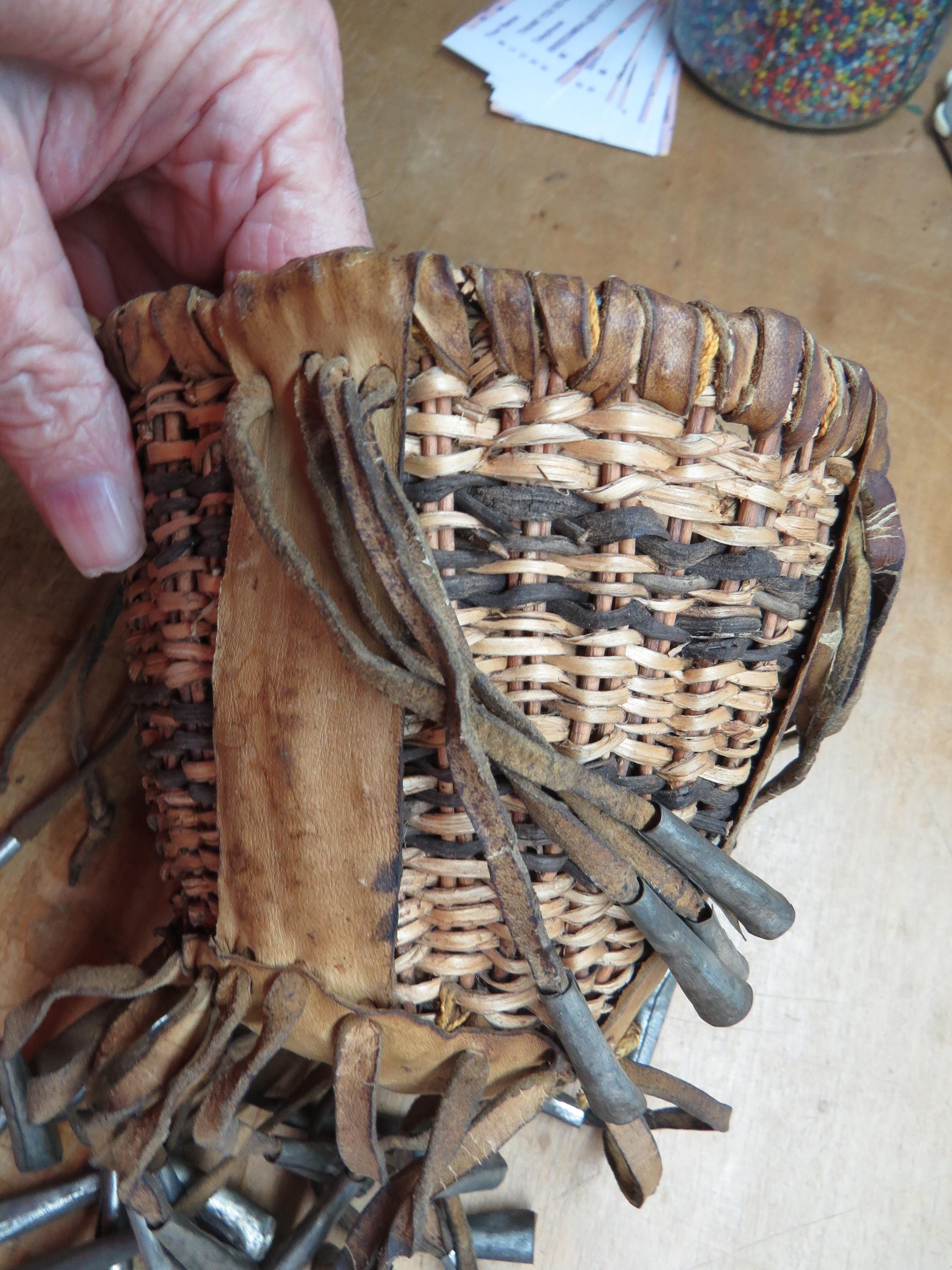 ANTIQUE Native American INDIAN San Carlos APACHE Small Burden Basket ...