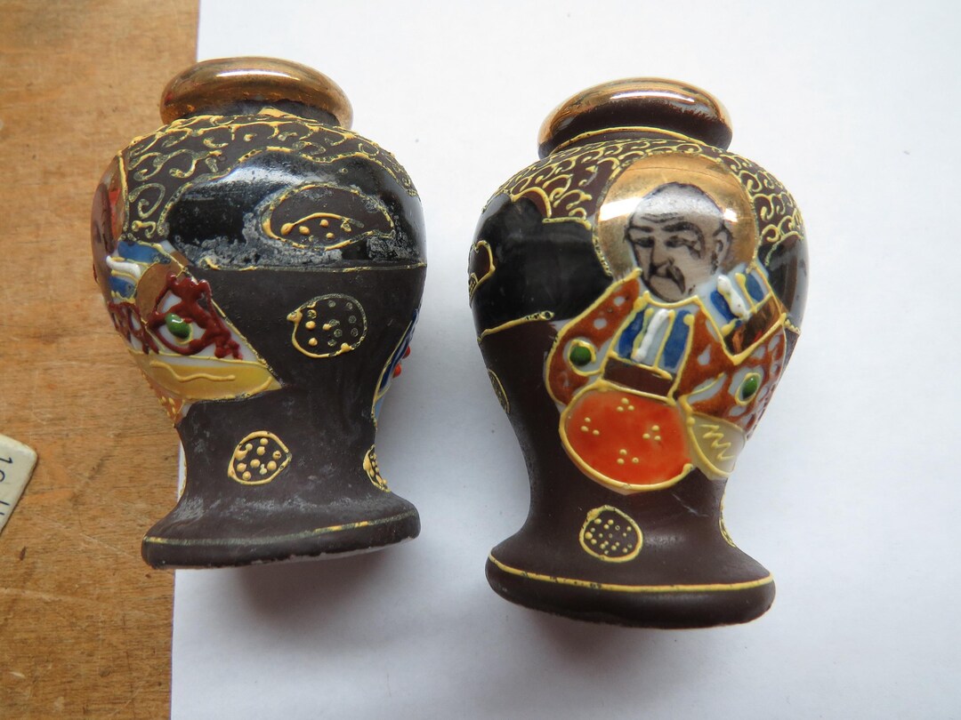 Vintage Chinese or Japanese Salt & Pepper Shakers Set Very Well HAND ...