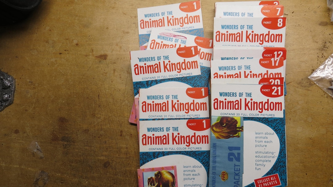 1959 Lot of 16 Packets on Cards Wonders of the Animal Kingdom Cards ...