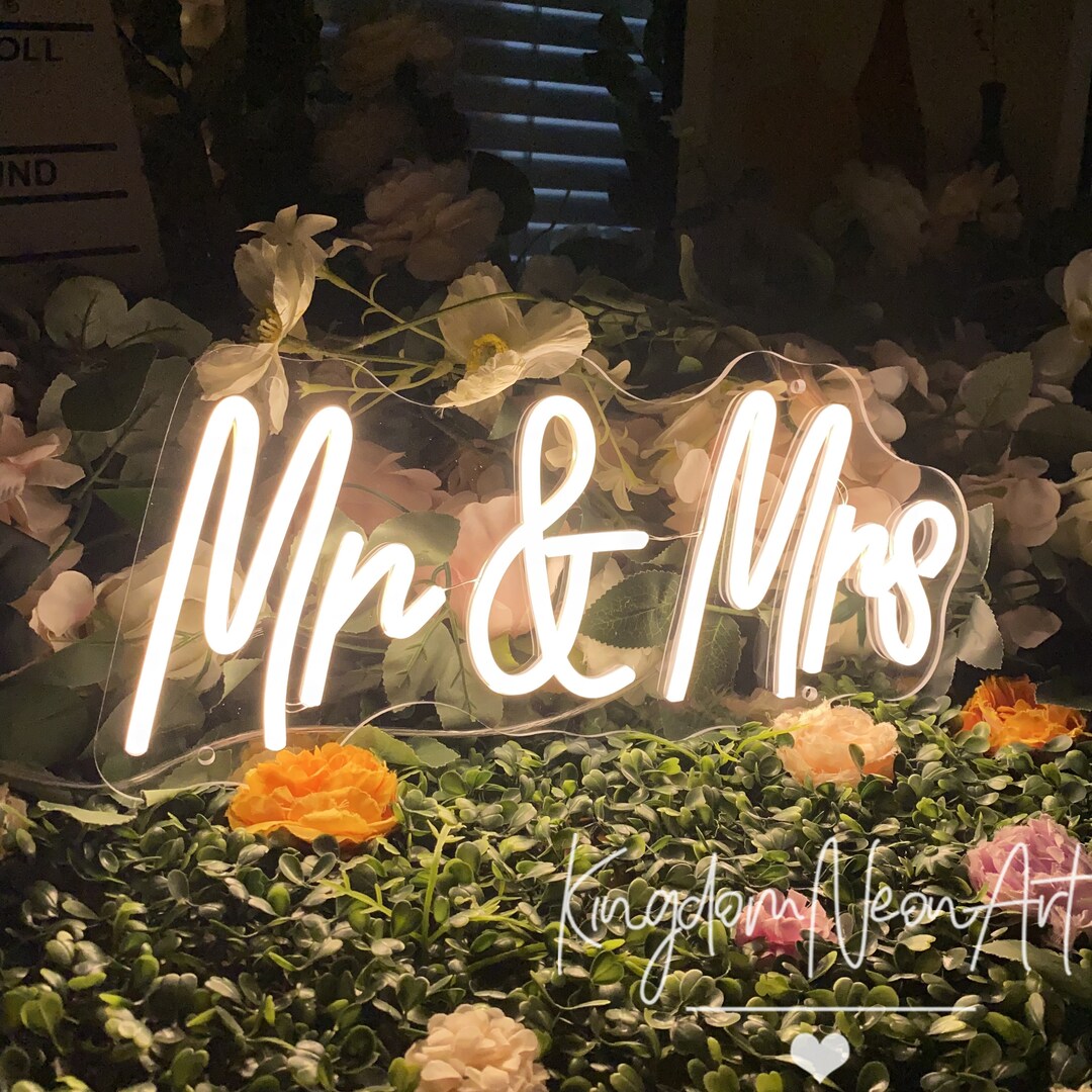 Custom Mr & Mrs Neon Sign: Wedding Decor, Personalized Gift - Etsy