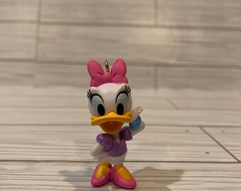 Hallmark Disney Wireless Band / Daisy Duck Playing the Flute / Musical ...