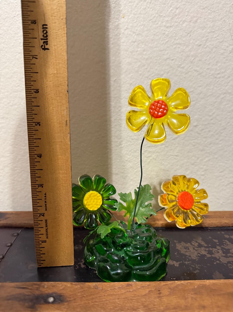 Vintage 1960s Lucite Flower Power Daisy Acrylic Sculpture Figurine With ...