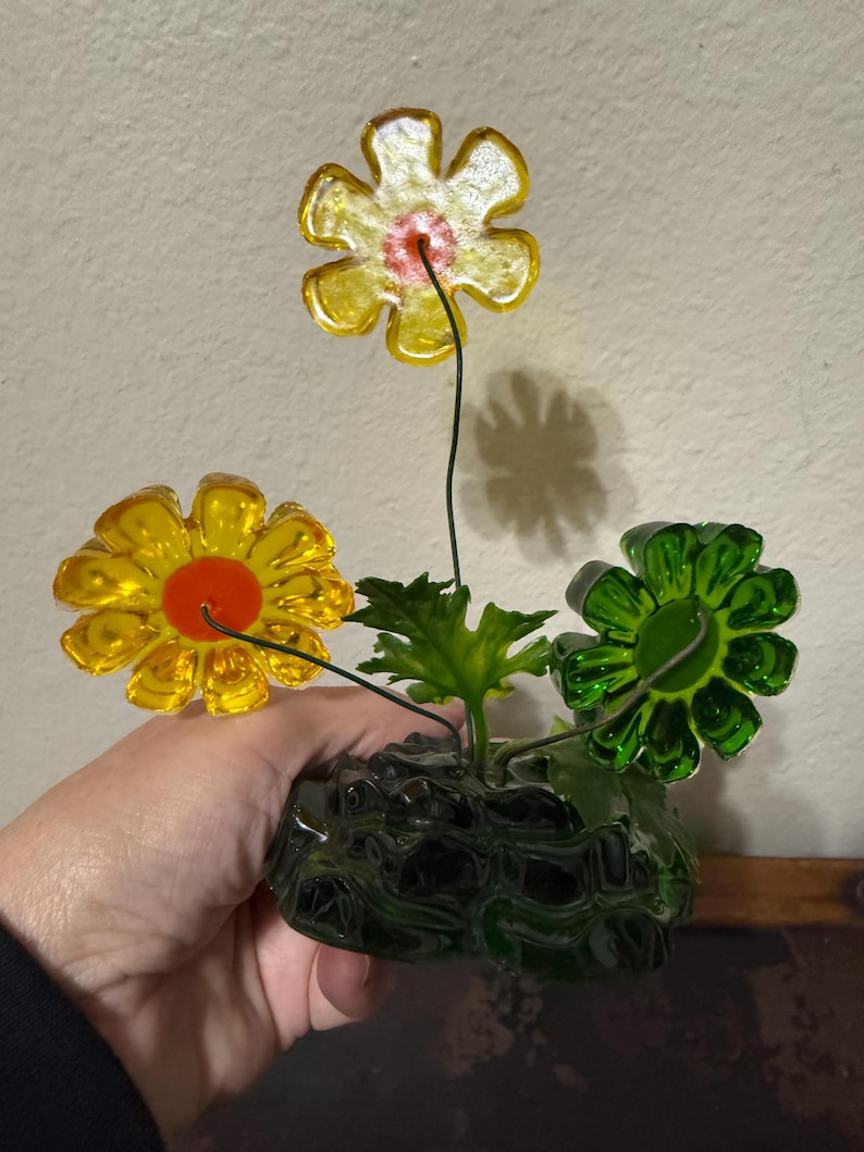 Vintage 1960s Lucite Flower Power Daisy Acrylic Sculpture Figurine With ...