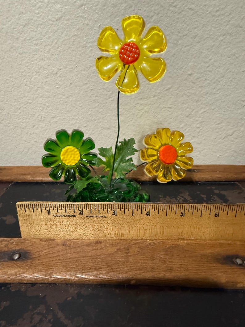Vintage 1960s Lucite Flower Power Daisy Acrylic Sculpture Figurine With ...