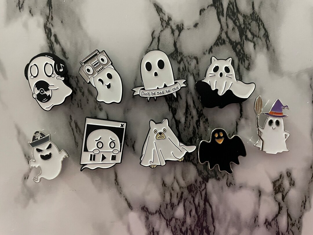 Black & White Ghost Enamel Cover Minder Needle Minders - Etsy