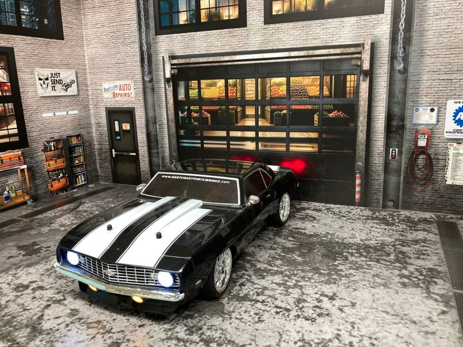 1/10 Scale RC Scale Garage Walls / Diorama / Backdrop - Decal Kit - for ...