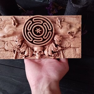 Hecate Sign Greek Goddess, Hexe for Pagan Home Altar, Hecate Key - Etsy