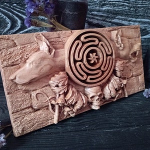 Hecate Sign Greek Goddess, Hexe for Pagan Home Altar, Hecate Key - Etsy