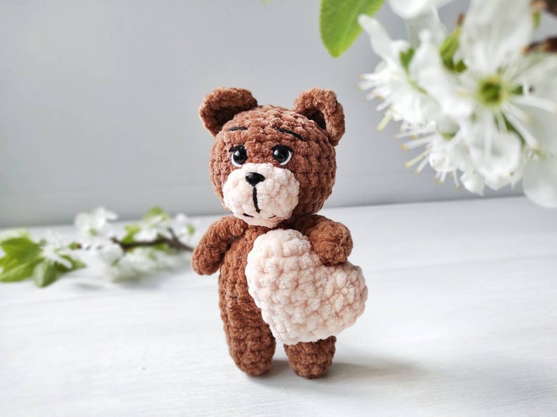 Bear Crochet Kit for Beginner Amigurumi Teddy Bear DIY | Etsy