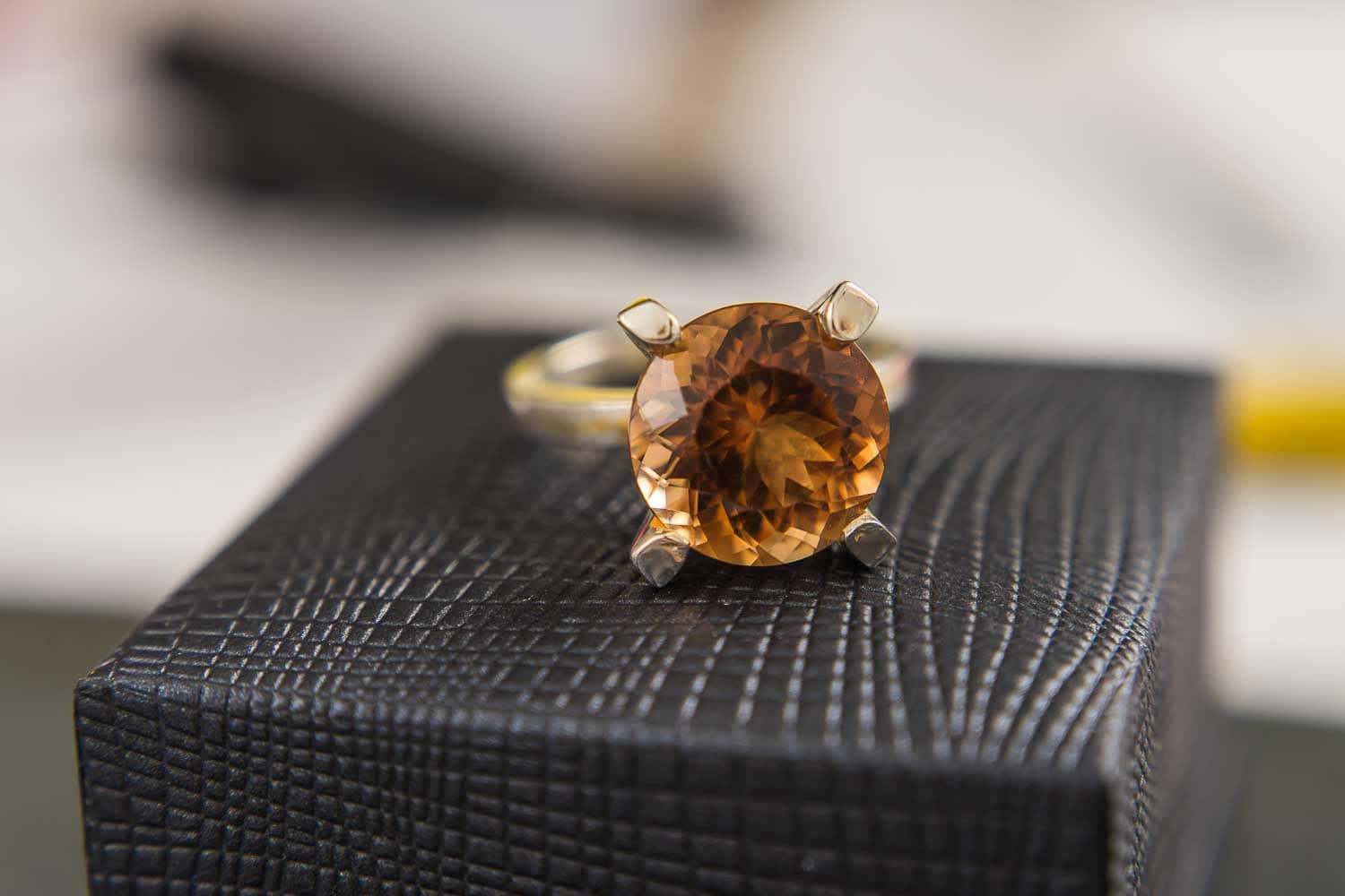 8ct Imperial Topaz Ring, Industrial Design Imperial Topaz, Champagne ...