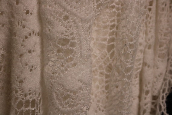 Ivory Floral Lace Poly sold by the YARD | Etsy
